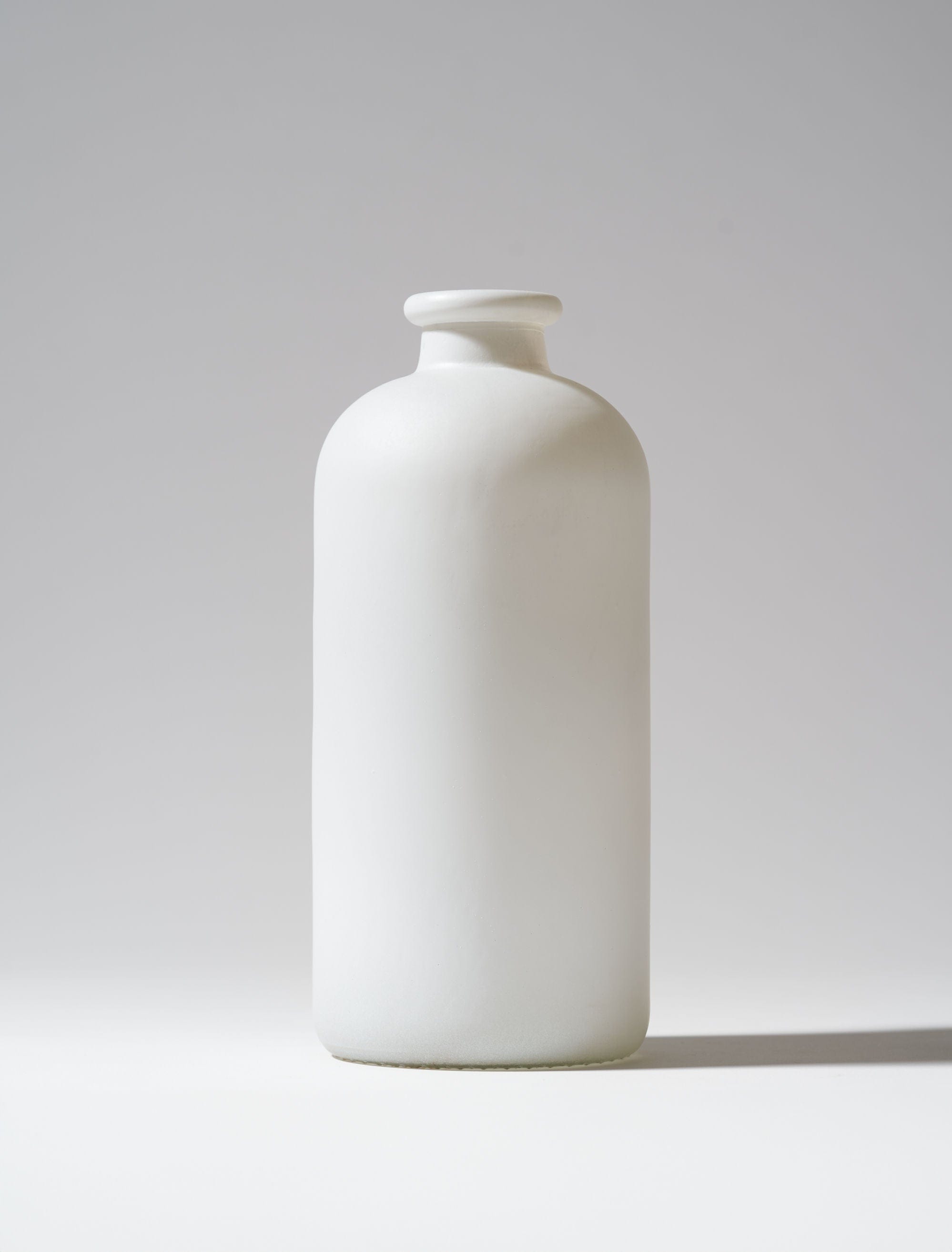 Aria Glass Vase - Frosted White – contempee